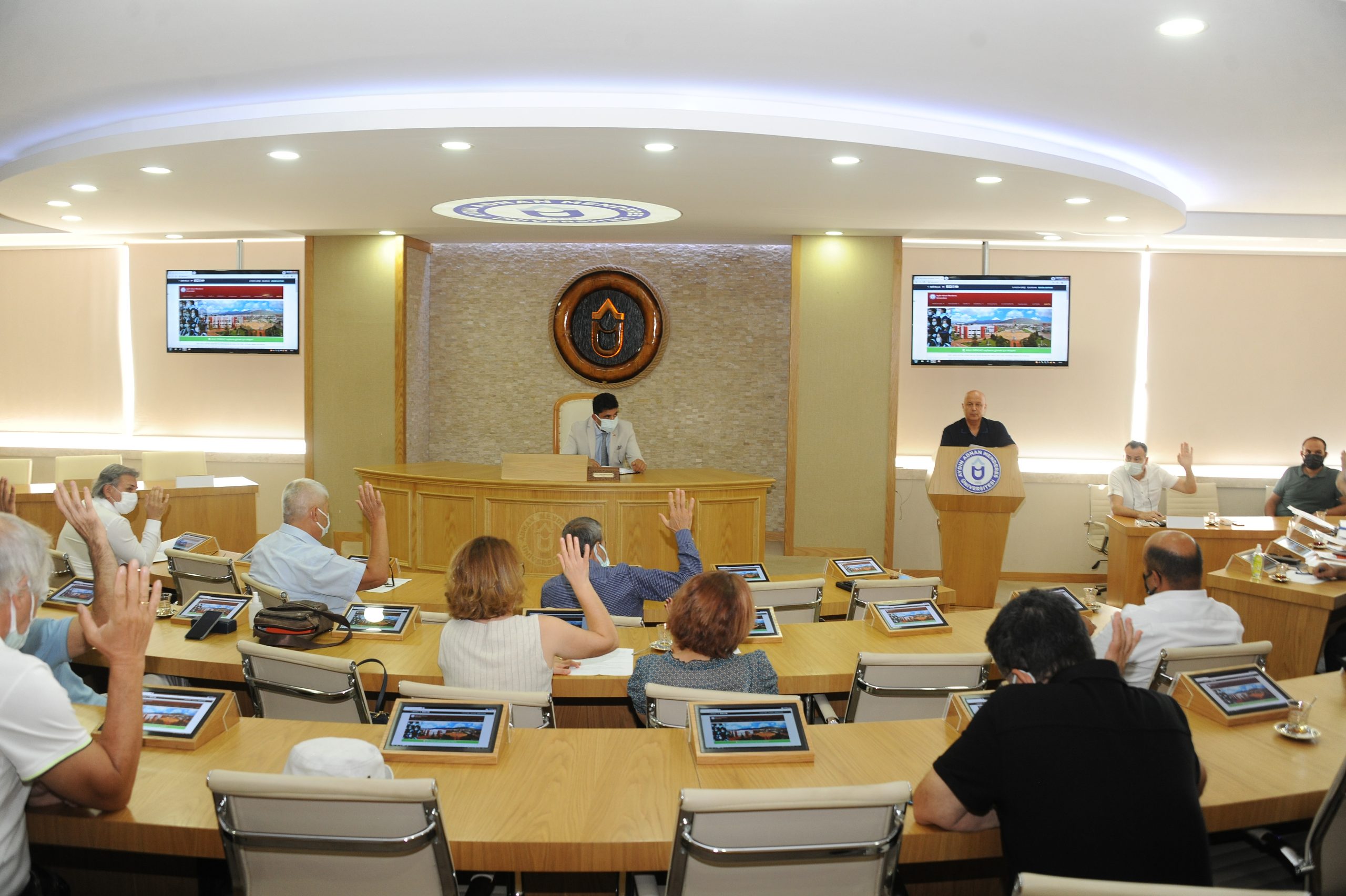 ADVAK’tan 30 Öğrenciye Burs | Çağdaş Ege Gazetesi